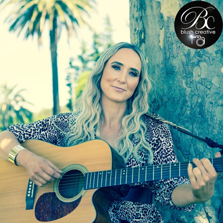 Meet Superstar Singer-Songwriter Musician Alicia Lis! - Blush Creative